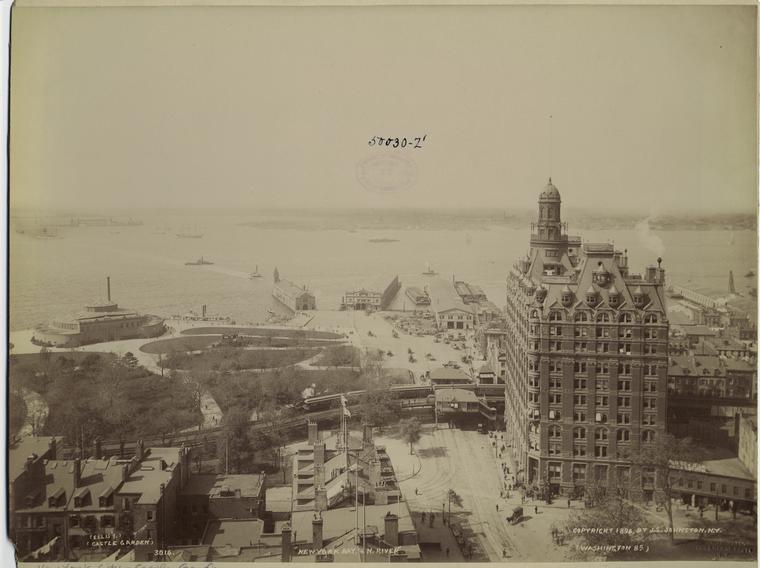 New York - History - Geschichte: Castle Garden in the 1890s