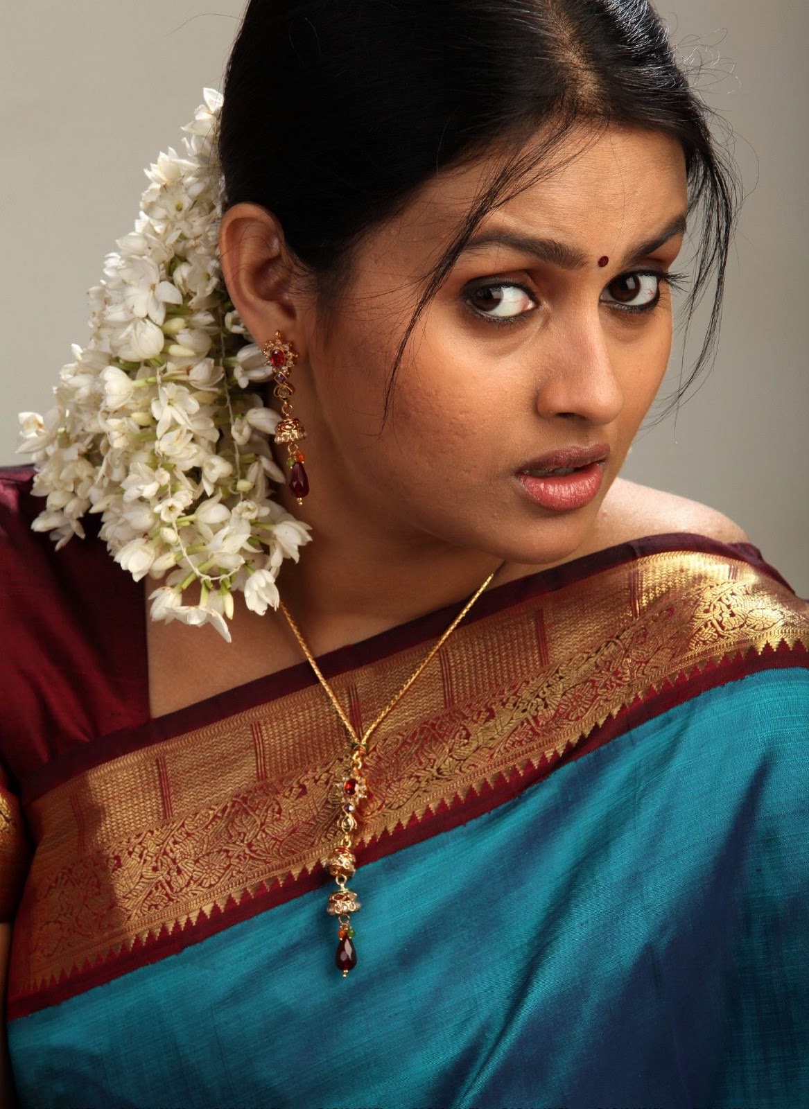 RKEE 4 MEDIA: Kalyani in Saree Photos Actress Image Gallery