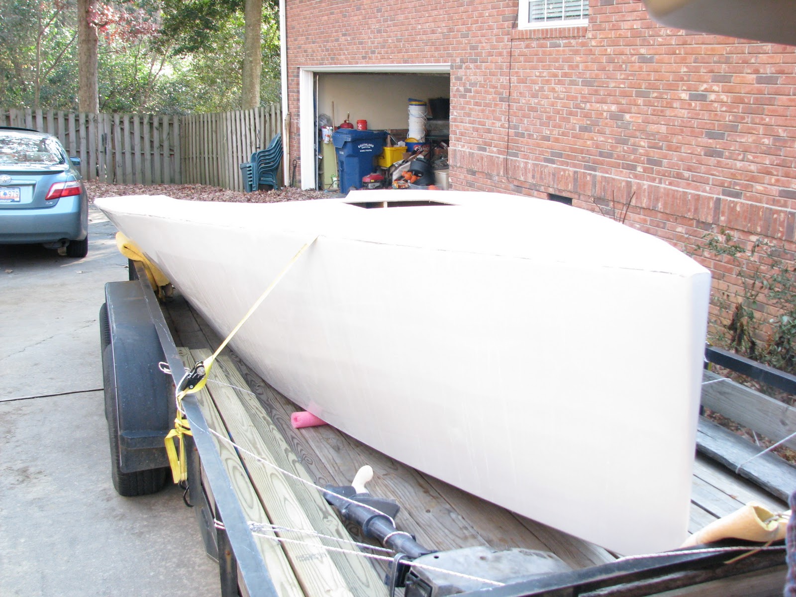 Dawg House - i550 Sportboat