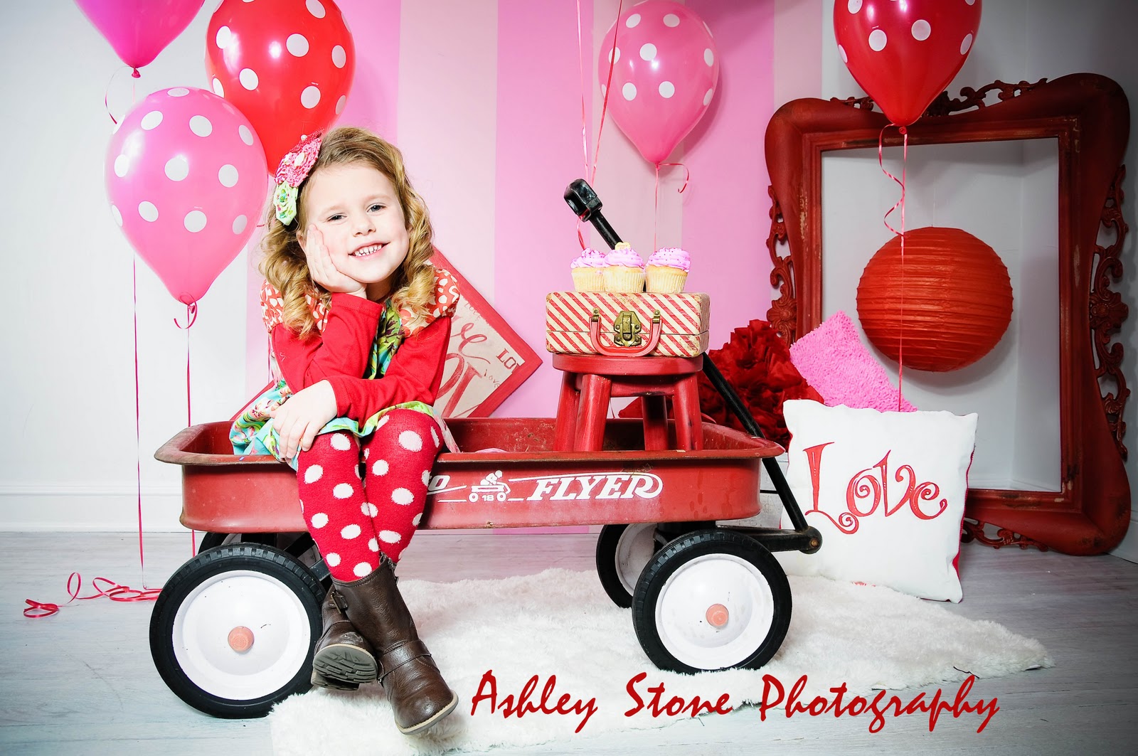 Preppy & Pink: VALENTINE'S PHOTO SHOOT SET DESIGN!