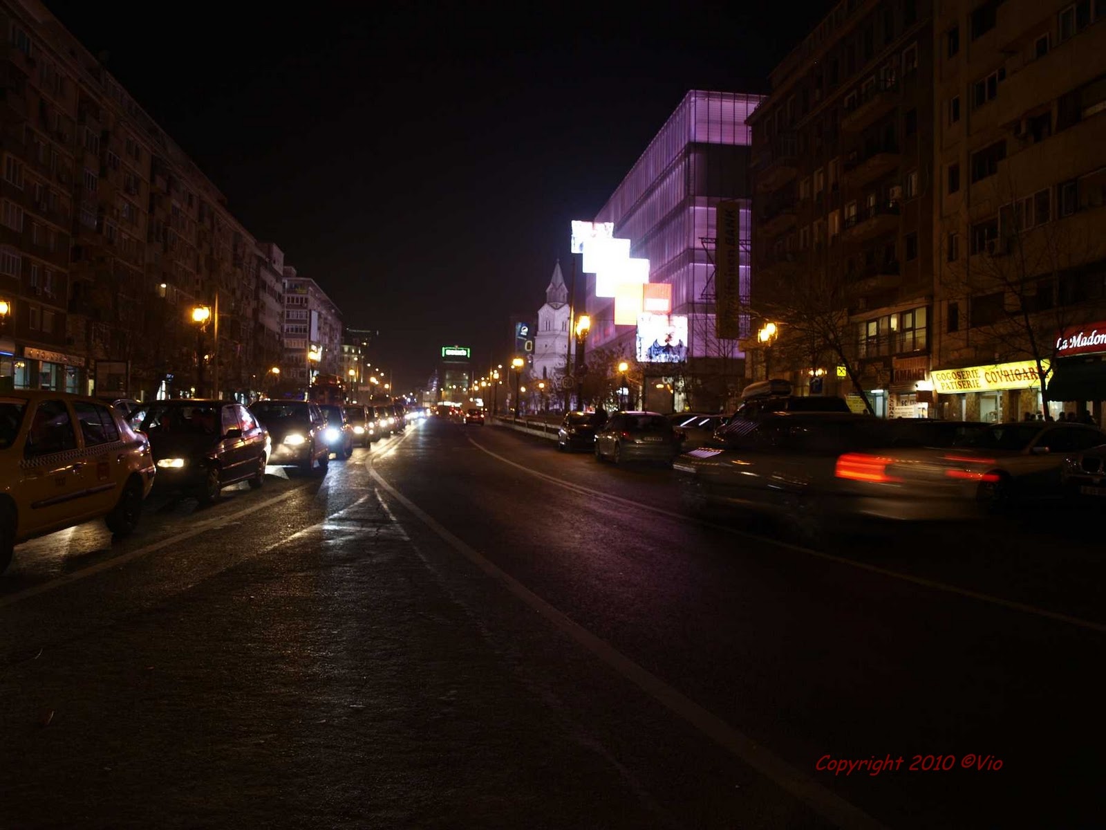 FotoBlogul din Drumul Taberei: Noaptea e un sfeştnic bun
