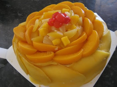 Mango and Cream Sponge cake | Vondelicious!