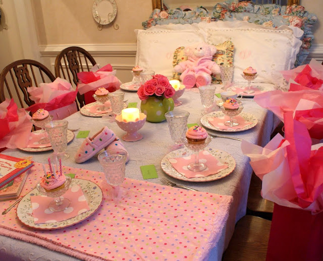 A Little Loveliness: Slumber Party Table