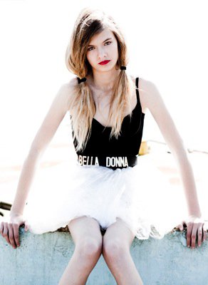 Mandy van den Barselaar | the Fashion Spot