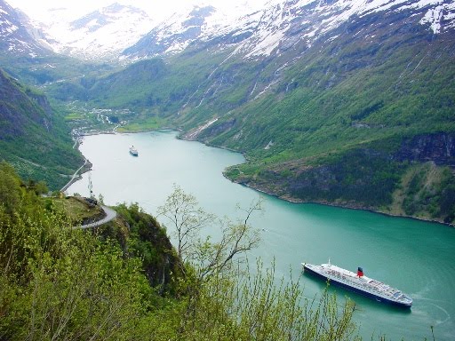 GEOGRAFIA EM FOCO: Curiosidades: Falésias e Fiordes