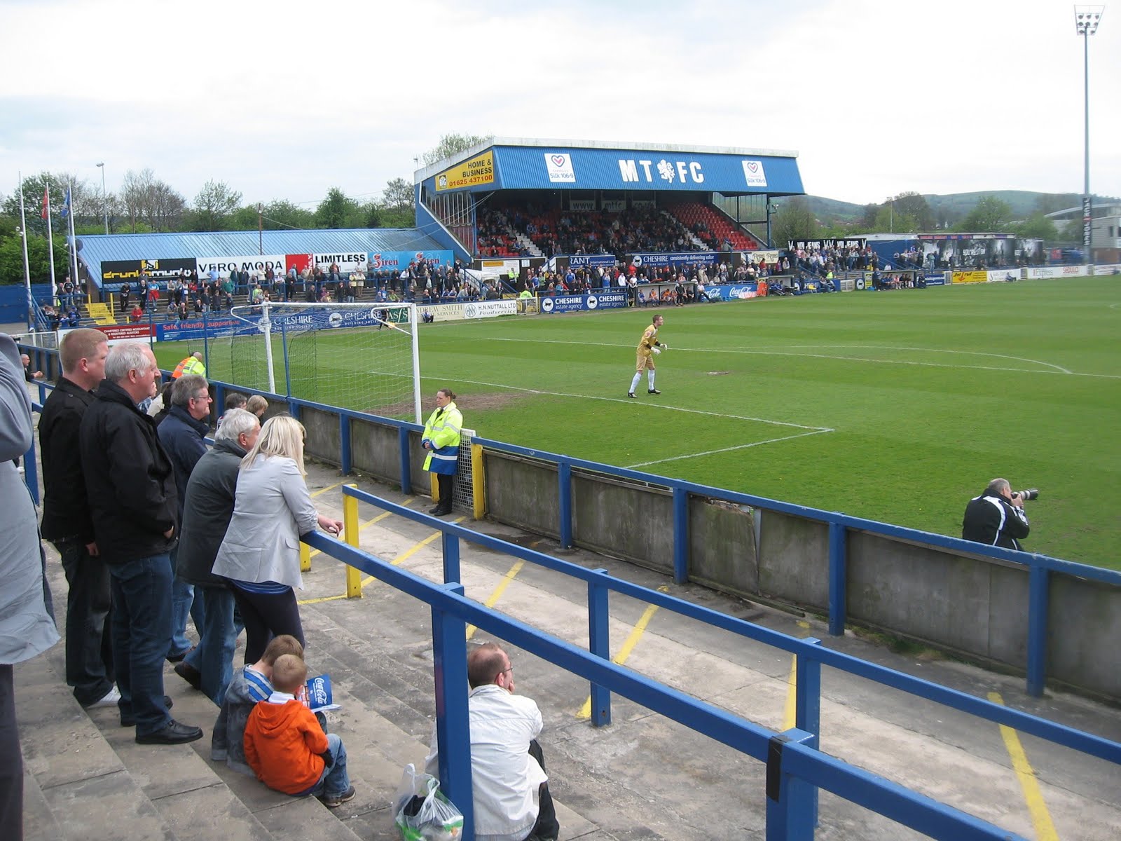 Heed Hopper: My Matchday - 251 Moss Rose