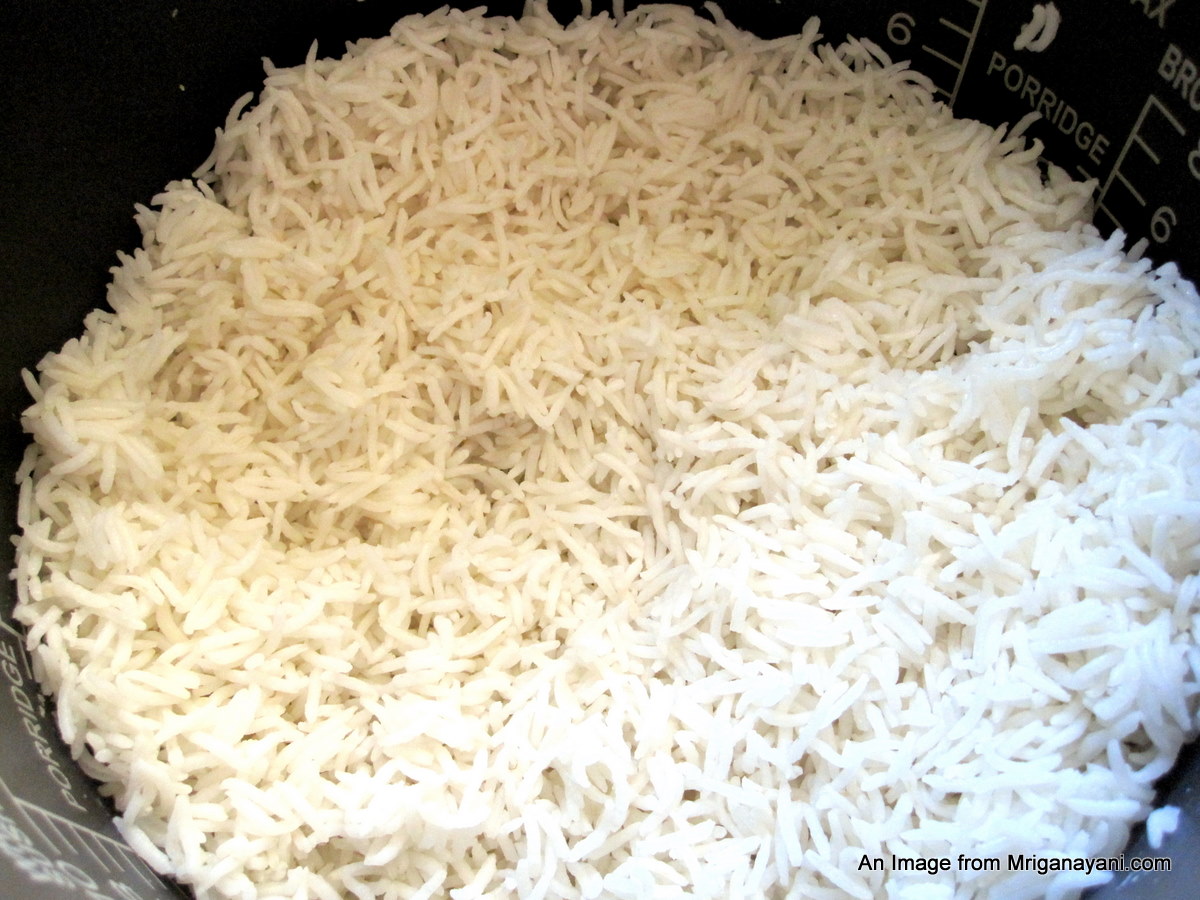 Love & Lentil: Pineapple Fried Rice