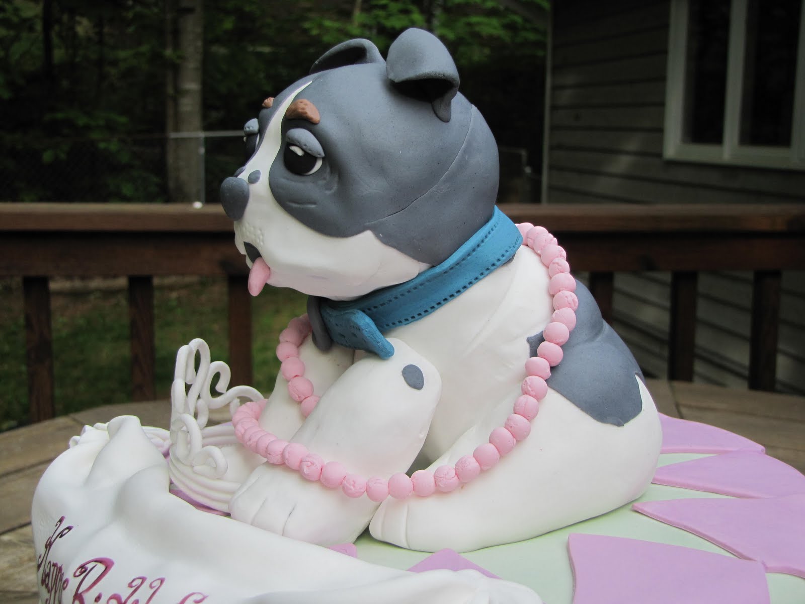 Bulldog Puppy Cake