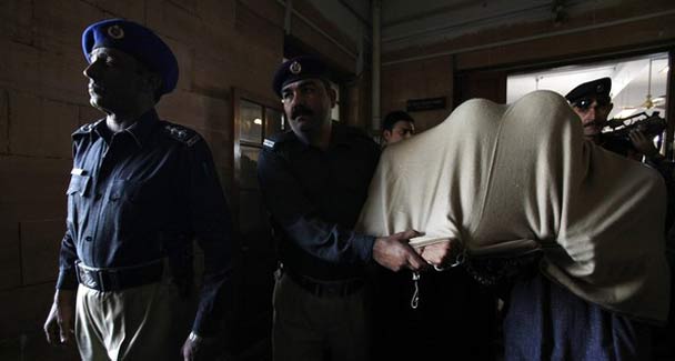 Holger Awakens: Pakistani Mob Strips Down Mother and Daughter, Whips ...