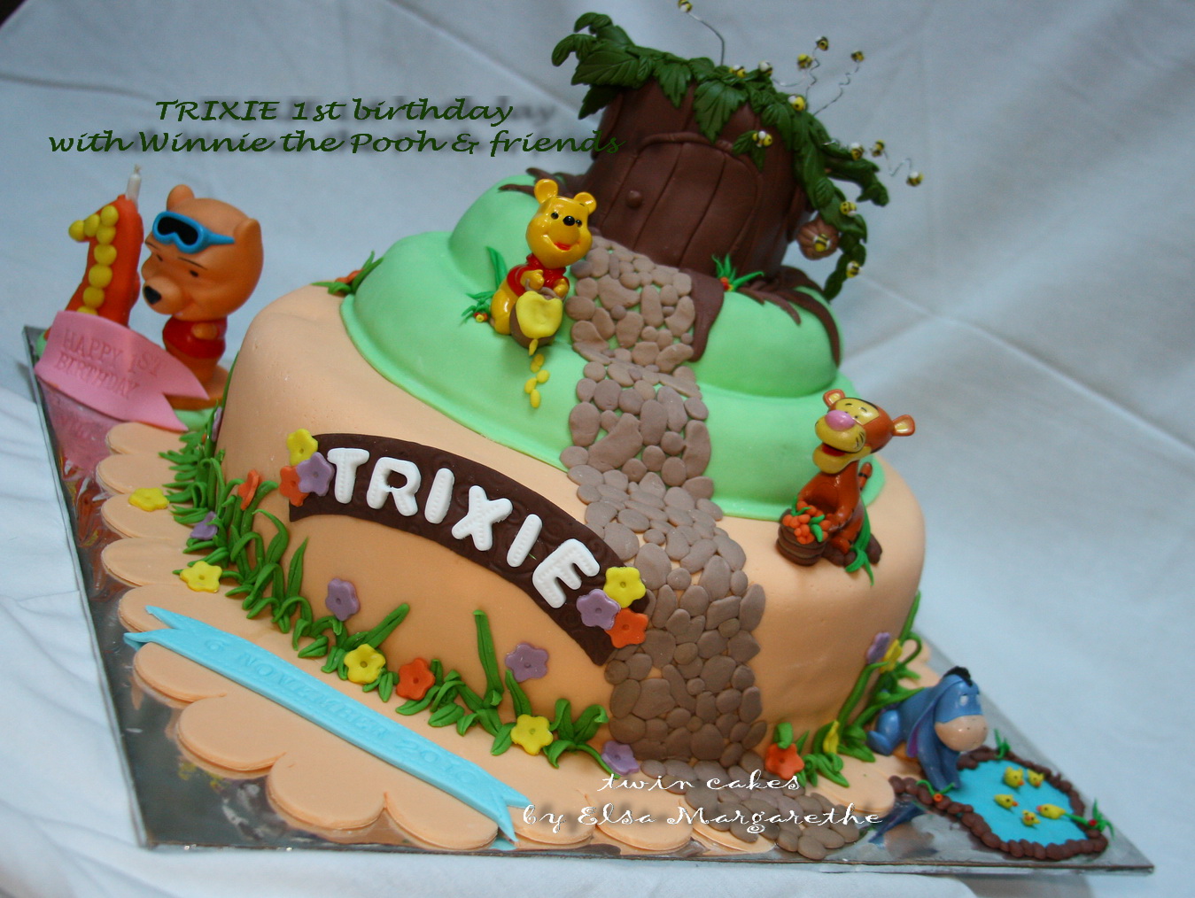 twincakesandcookies: Trixie's 1st birthday party with Winnie the pooh