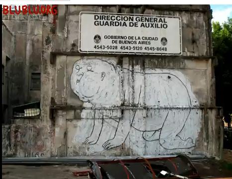 Grovsorteret: MUTO a wall-painted animation by BLU