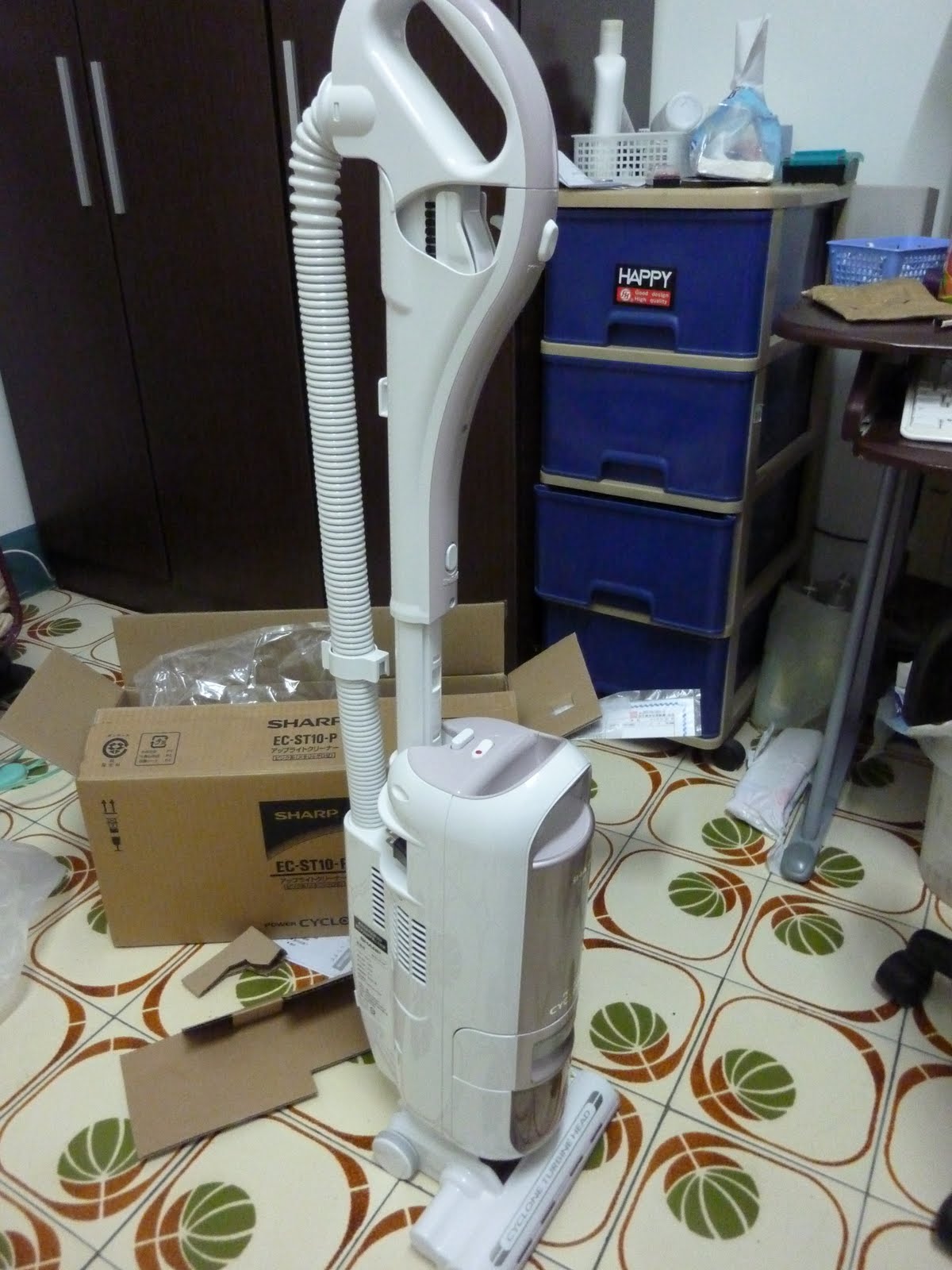 JC: SHARP 直立式吸塵器 EC-ST10