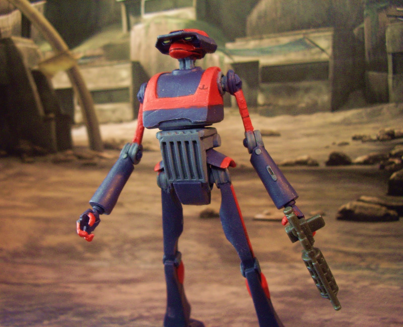 Customs for the Kid: RED TACTICAL DROID