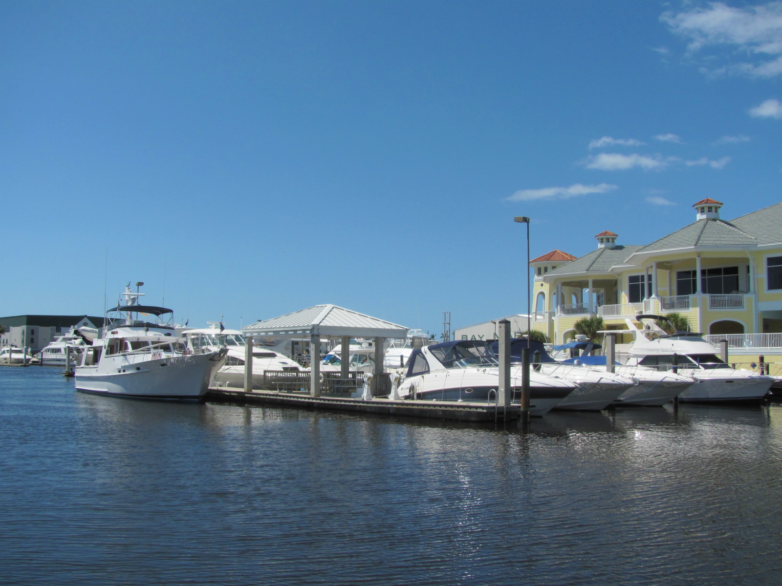 Cruising on M/V Monarch: April 4-8, 2010 - Naples, Florida