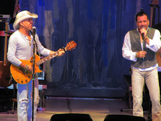 AS MAIS NOVAS DO SERTANEJO UNIVERSITARIO: Site americano elege ...