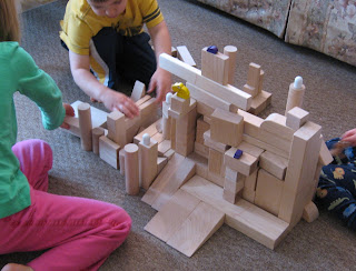 plumpudding: Building with unit blocks
