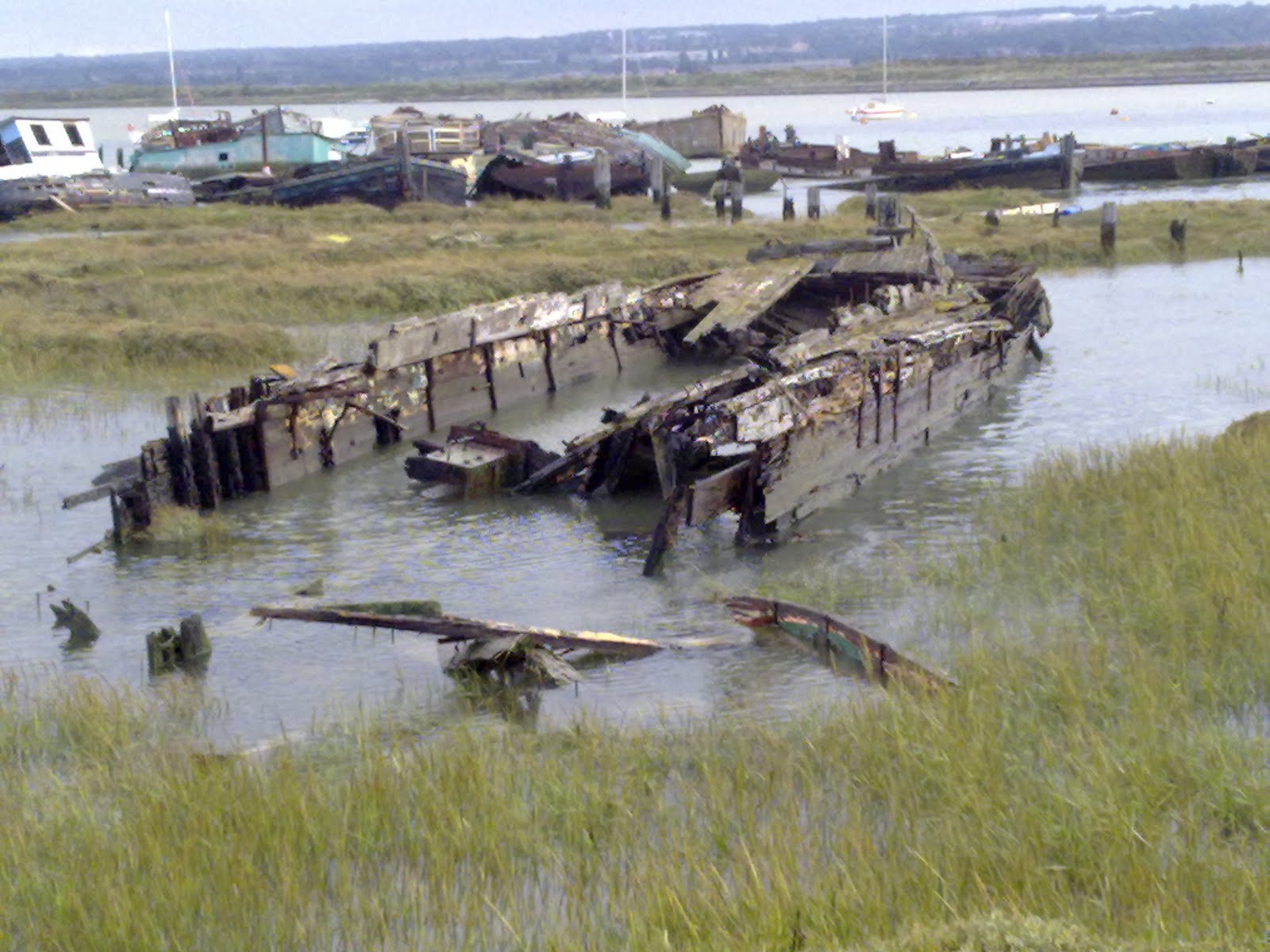 Notes from Kent's Hoo Peninsula: Saxon Shore Way, Hoo St. Werburgh