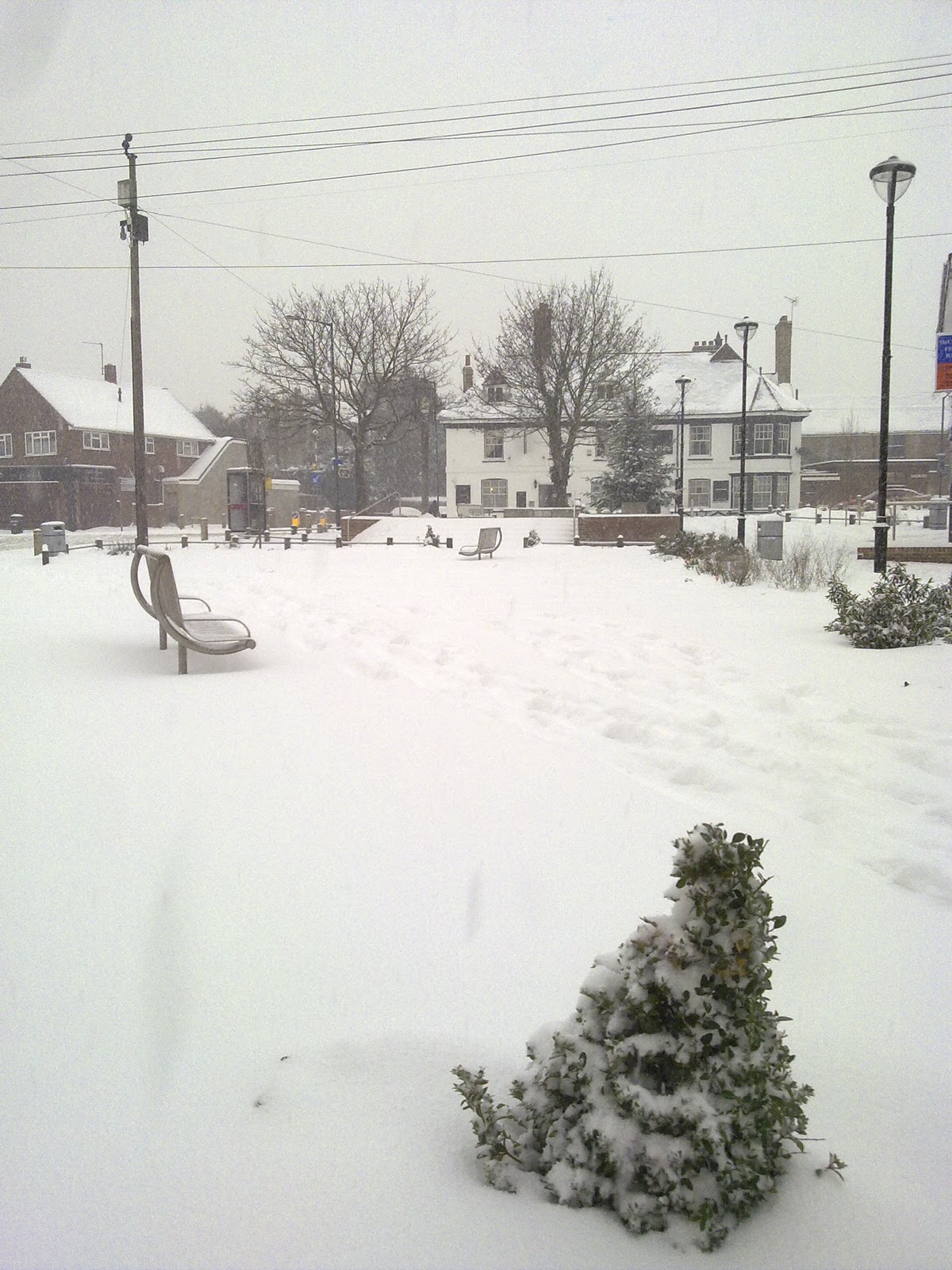 Notes from Kent's Hoo Peninsula: Out and about in Hoo - Snow Coverage