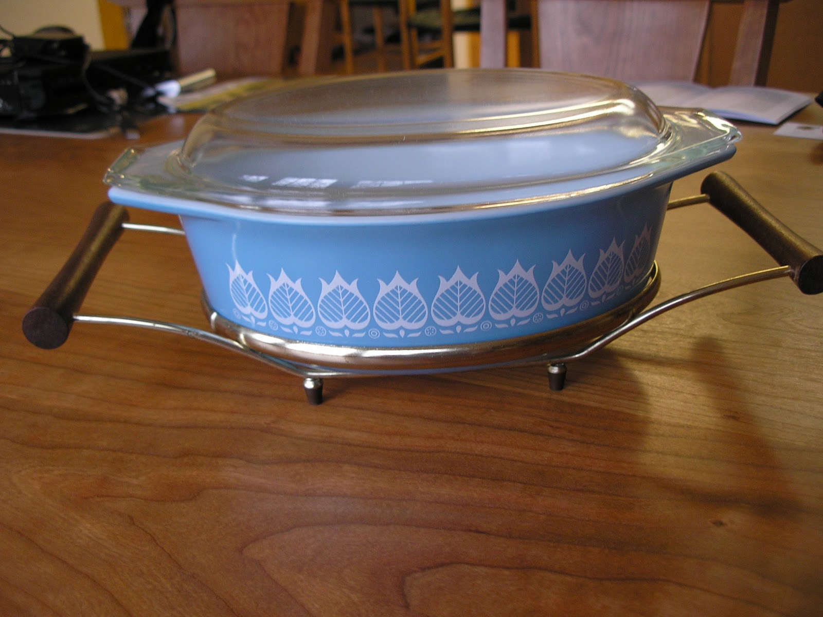 The Pyrex Collective: Chicken soup in Pyrex