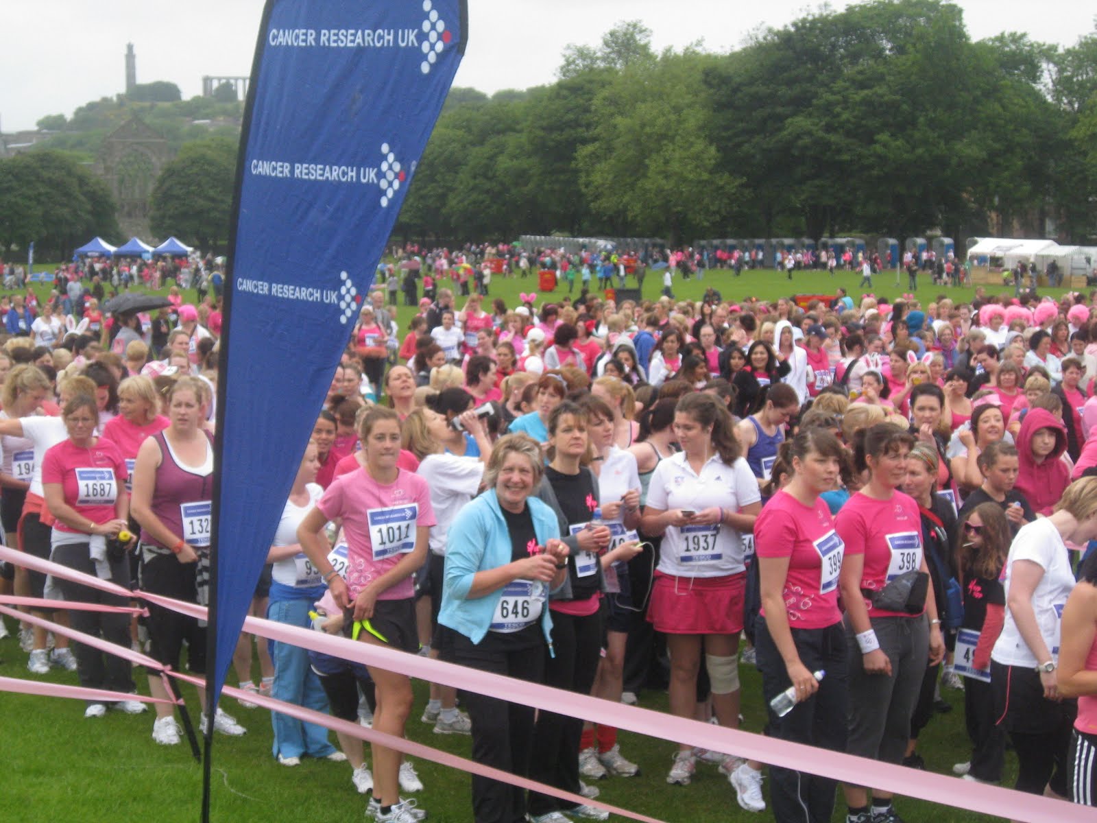 Jennie C L Pike: Lily runs the 10k Race for Life