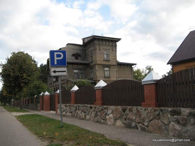 Naujakelionė: Seni pastatai Estijoi