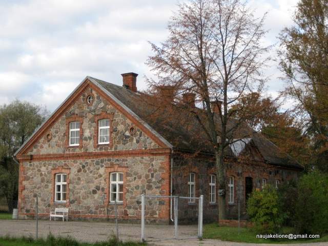 Naujakelionė: Seni pastatai Estijoi