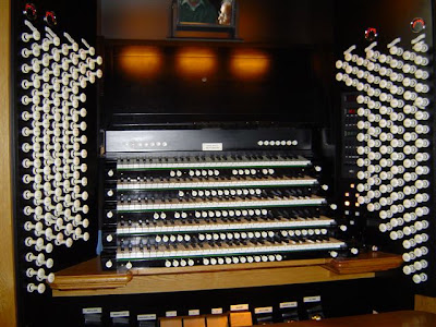 PIPE ORGANS: Liverpool Cathedral