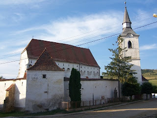 Dârjiu fortified church | True Romania