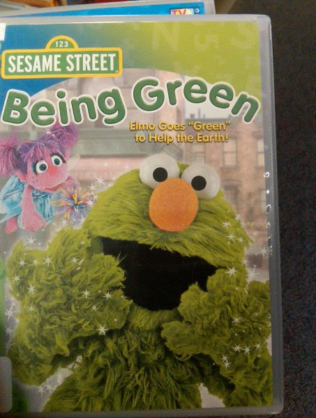 Curvy Eco-centric Recessionista!: Elmo Goes Green!