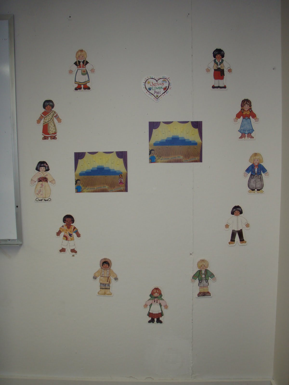 Outside the box!: Spring decorations for our children's ministry