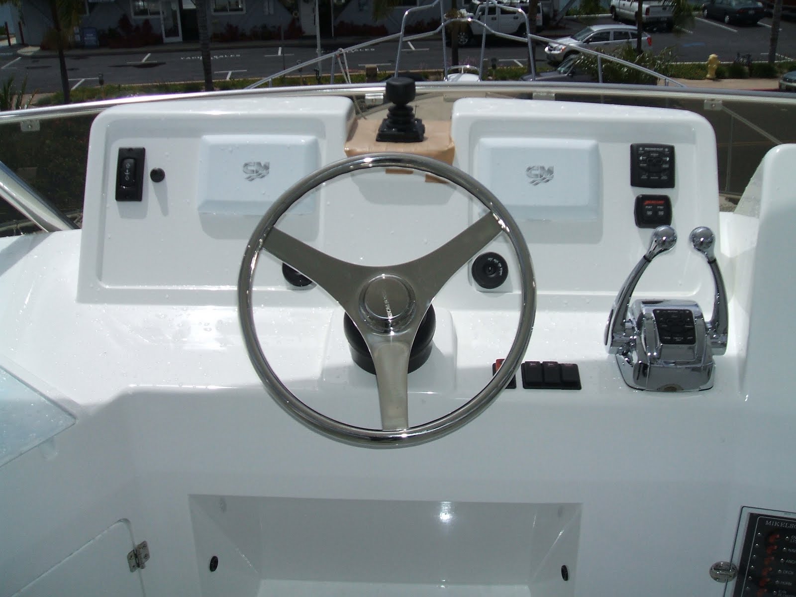 Mikelson Yachts Inc :: Blog: :: Mikelson 43 Zeus, Engine and Pod Install