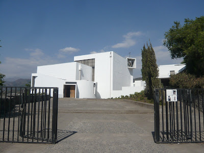 New Architects in Latin America: A MODERN MONASTERY