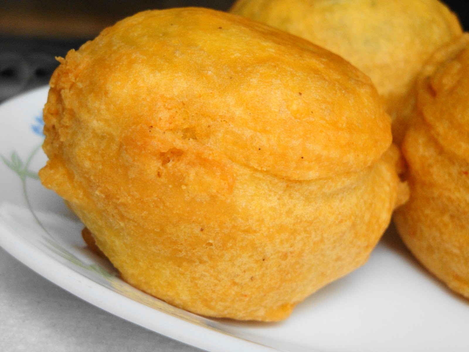 cumin and cardamom: Vada Pav