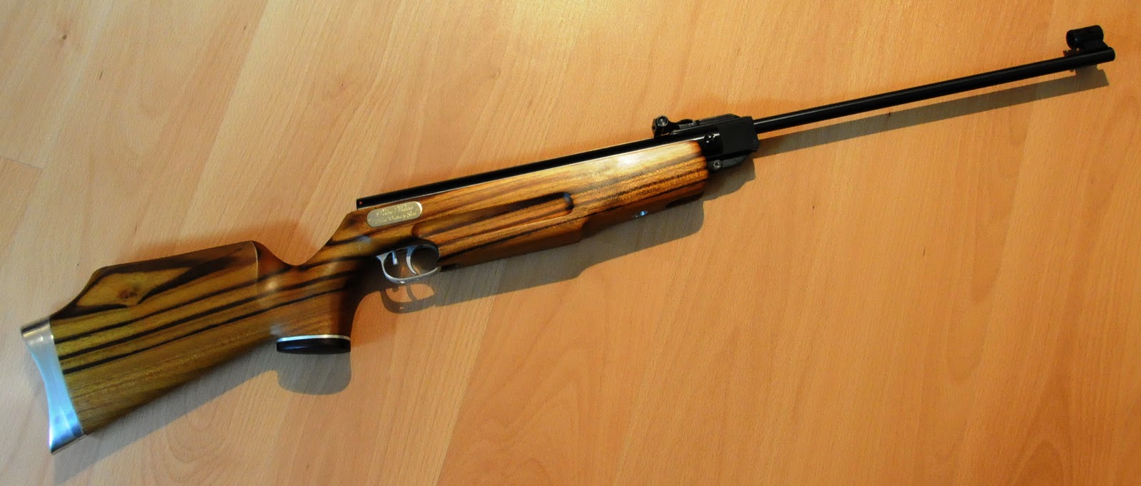 " Broken Sights ": Custom Made Ginb Stock for HW35