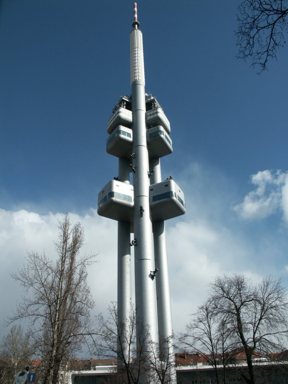 Art du Commun: The tower baby - David Černý