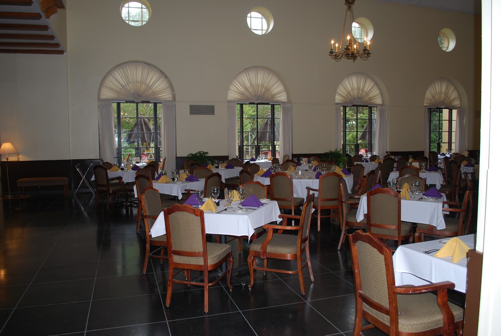 The Purple Polo: Top 9 Places to Eat on LSU's Campus