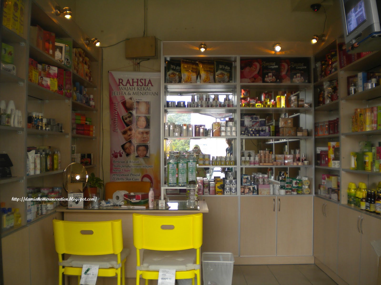 15+ Rak Kaca Kedai, Konsep Terbaru!