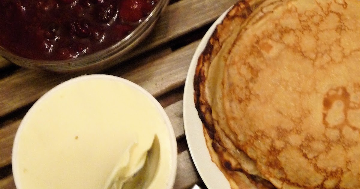 dinner party: crepes are for (dessert) lovers