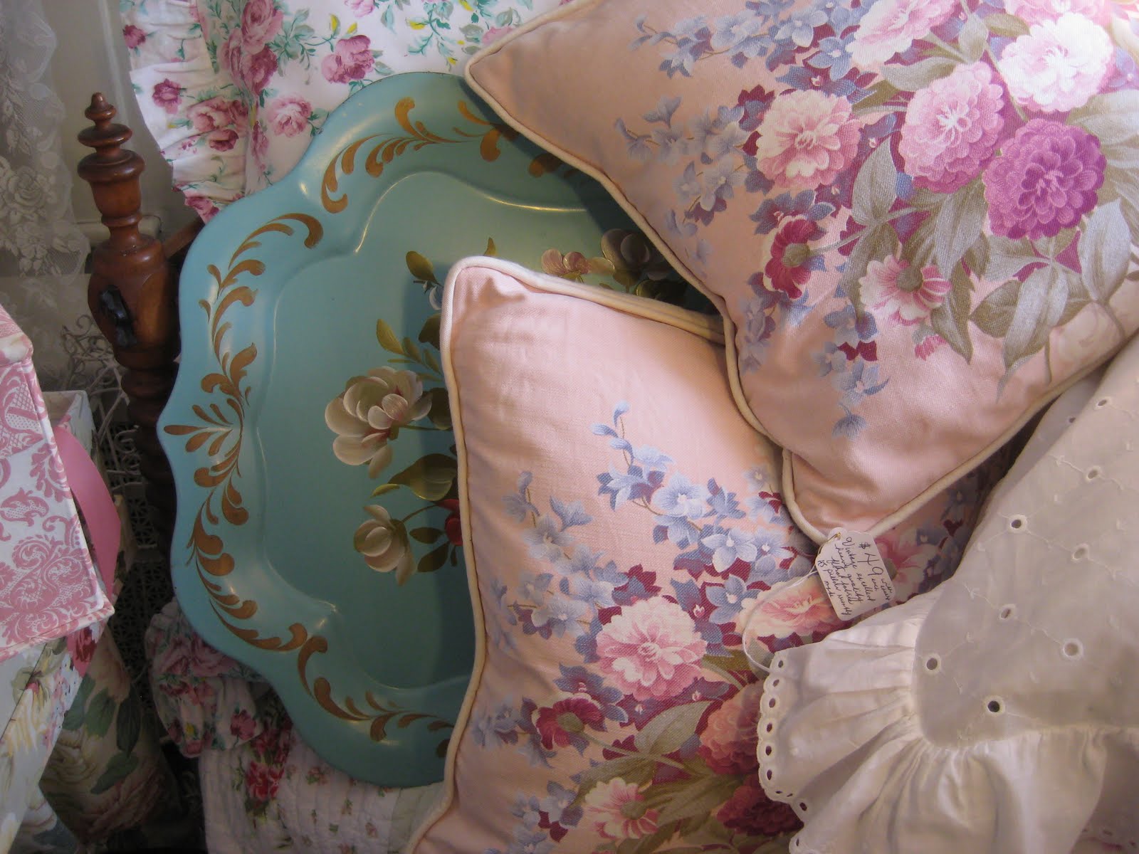 C. Dianne Zweig - Kitsch 'n Stuff: Vintage Linen And Tablecloth Lovers ...