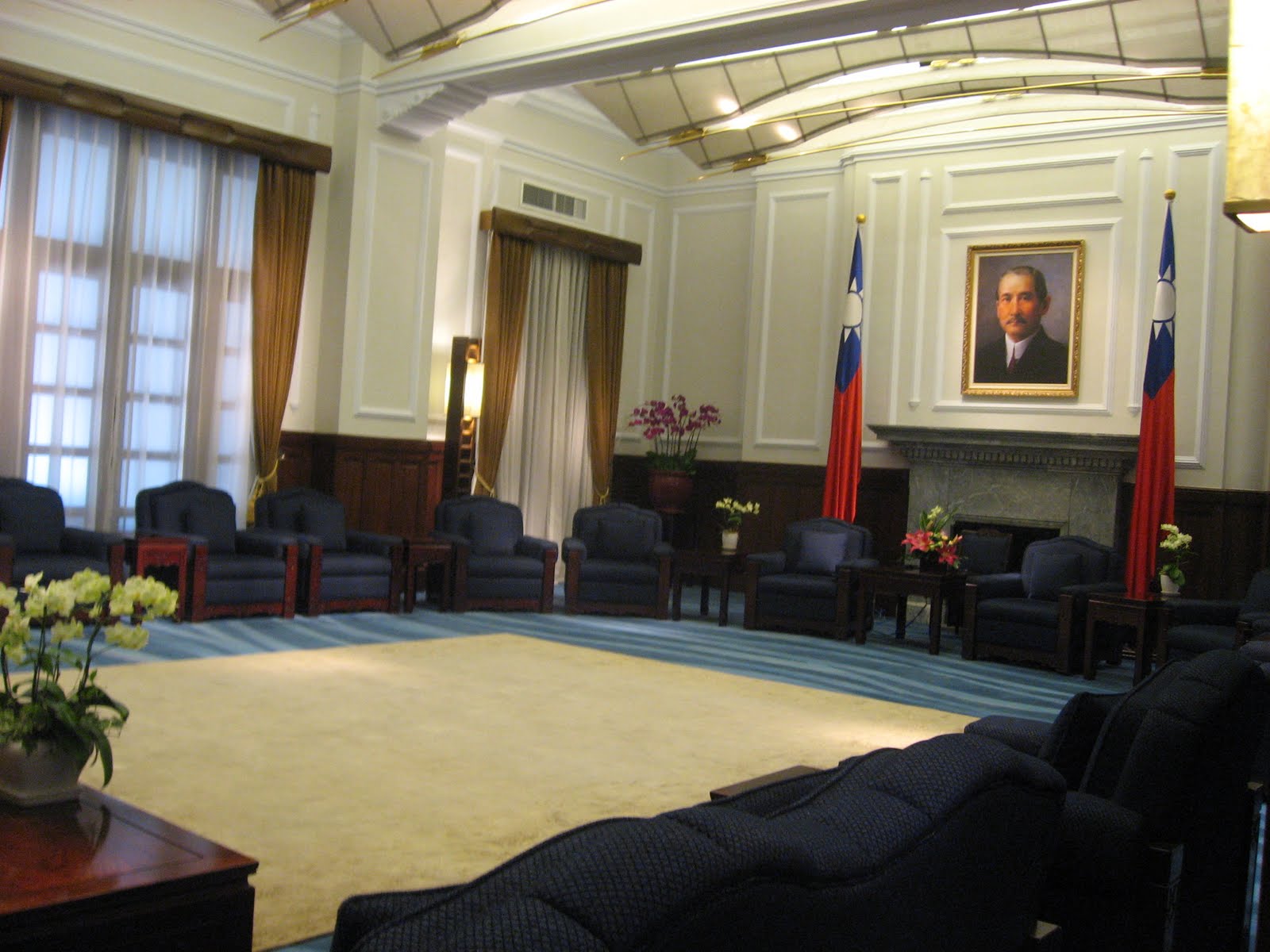 Taipei Air Station: Visiting the old "MND" Building