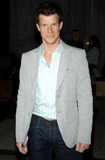 LOS MAS HOMBRES: Eric Mabius