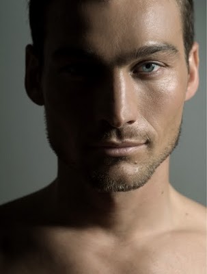 LOS MAS HOMBRES: Andy Whitfield