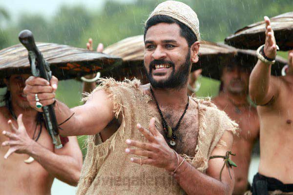 test: Urumi Malayalam Movie Stills, Urumi Malayalam Film Photo Gallery