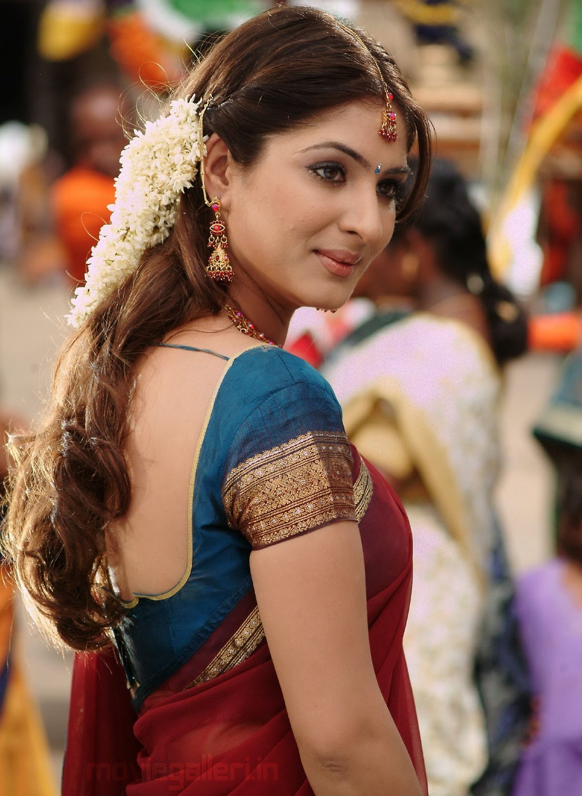 Gowri Munjal Hot Pics, Gowri Munjal Hot Navel Photo Gallery ~ Cinindya