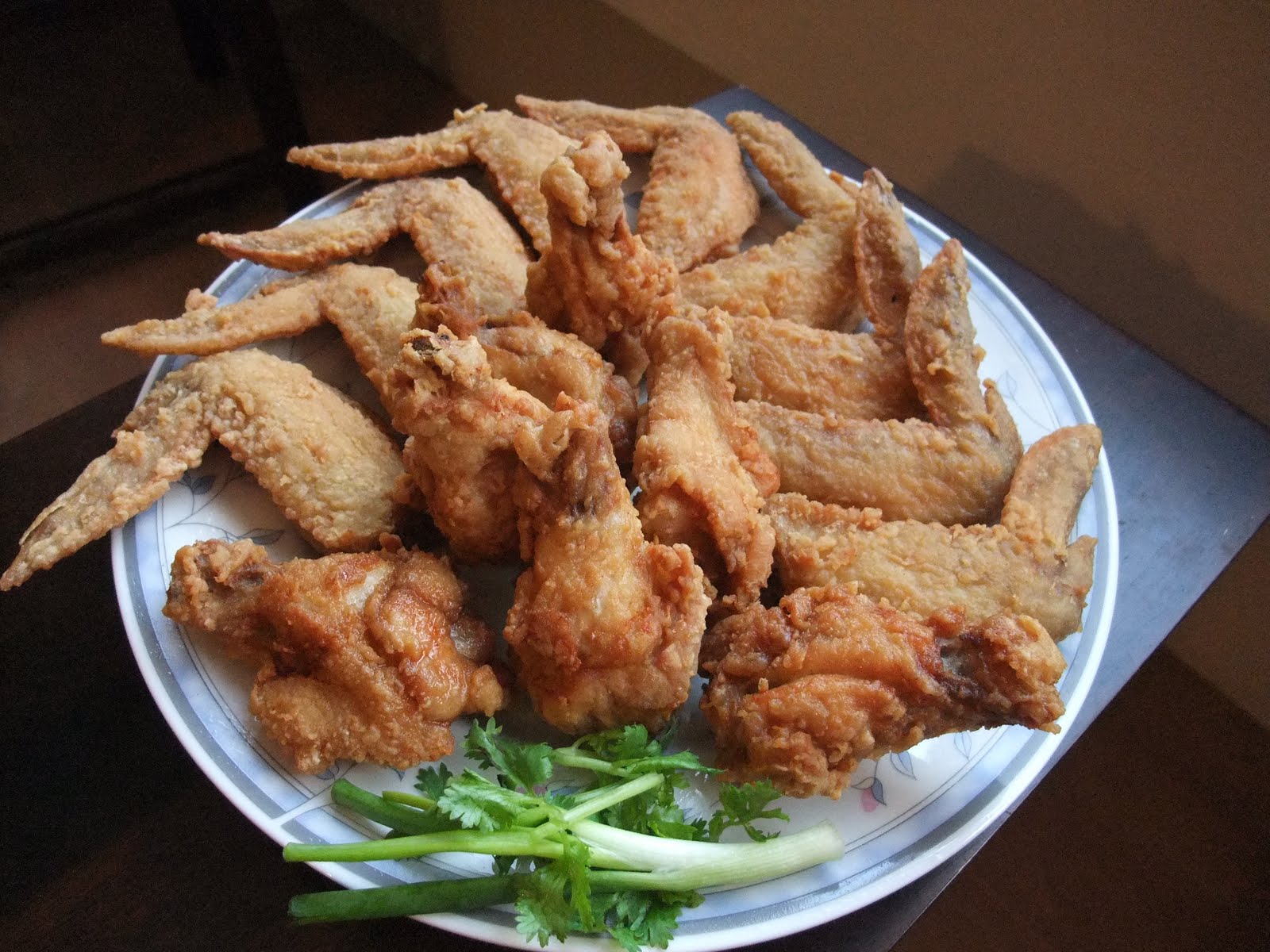 Veronica's Kitchen: 炸虾酱鸡翼 DEEP FRIED SHRIMP PASTE CHICKEN WINGS