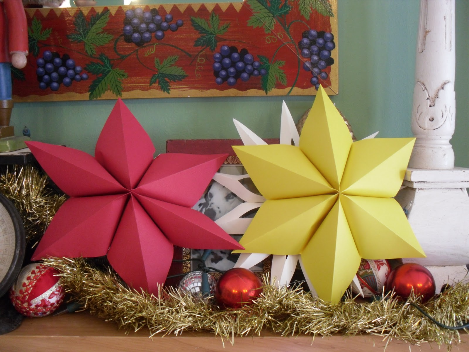 Ellen Giggenbach: festive paper decorations