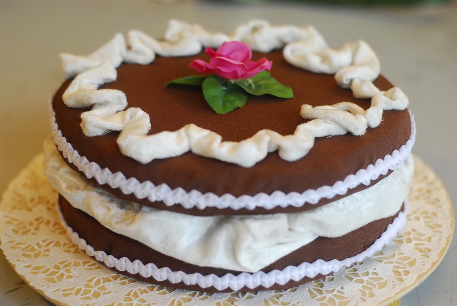 College work: Fabric cake research.