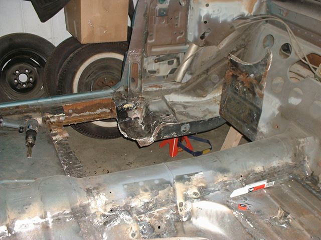 James' 66 Mustang Convertible Restoration: Eat my Rust! :-)