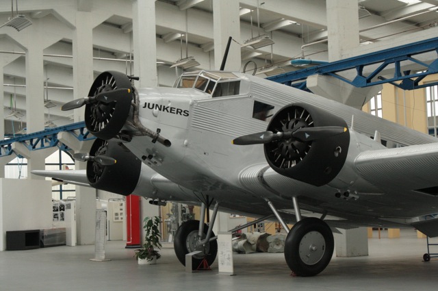 unawkward girl: Time, Space and Urban Design - Aviation Takes Command