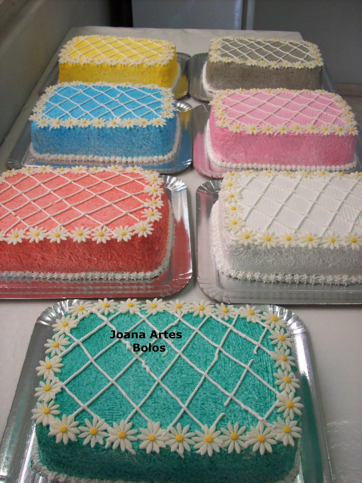 Art's Bolos ( Uberaba-MG ) Joana 34-33124684: Bolos para São Cosme e Damião